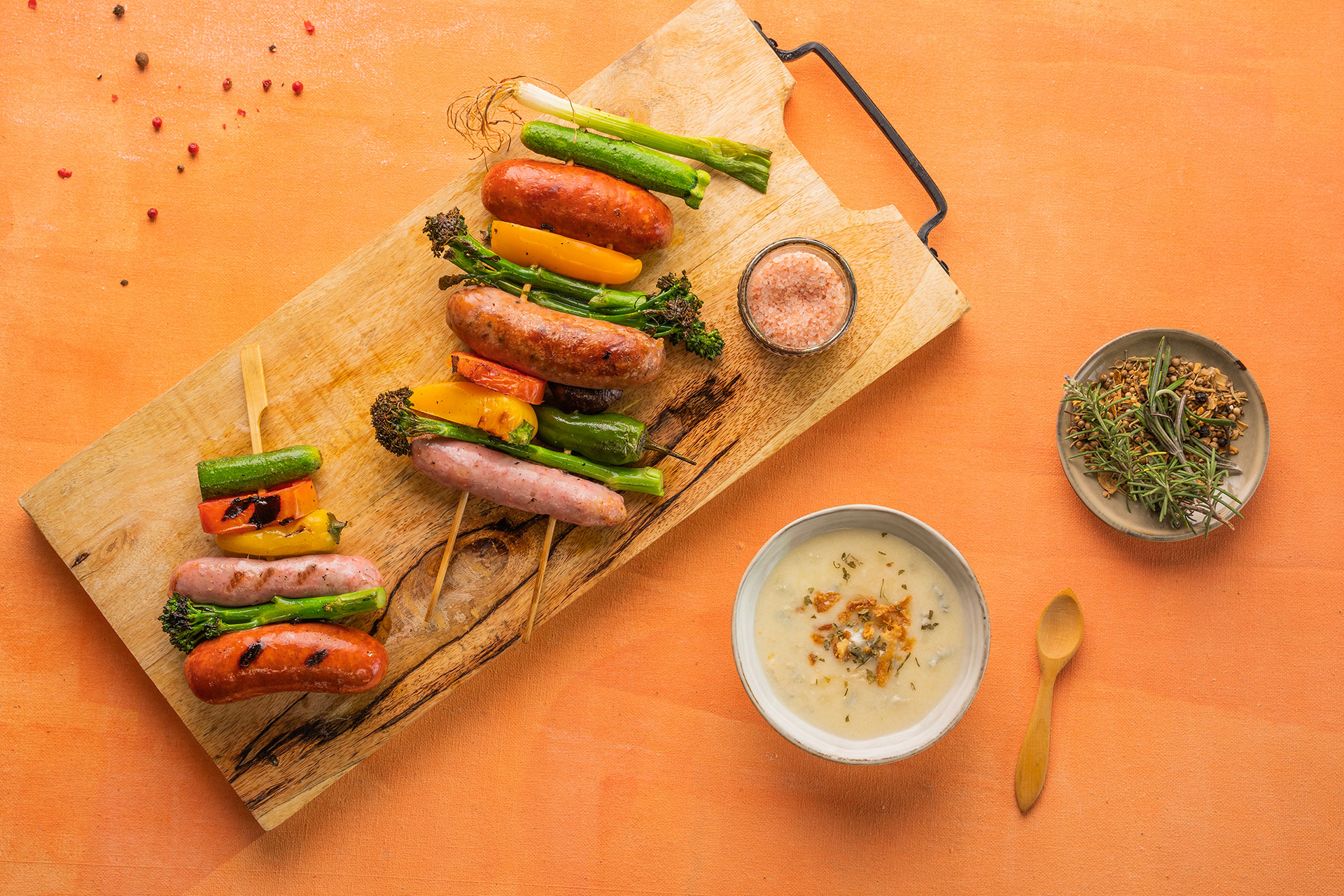 Brochetas de Embutido con verduras y crema gorgonzola - Cárnicas ...